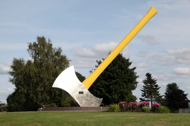 The World's Largest Axe, Nackawic